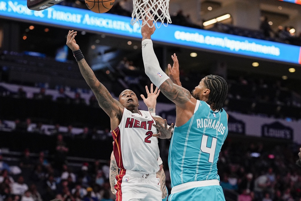 Hornets lose center Nick Richards for at least two weeks with rib ...